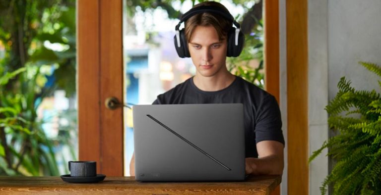 ROG Zephyrus G16 : Asus combine Ryzen AI et GeForce RTX